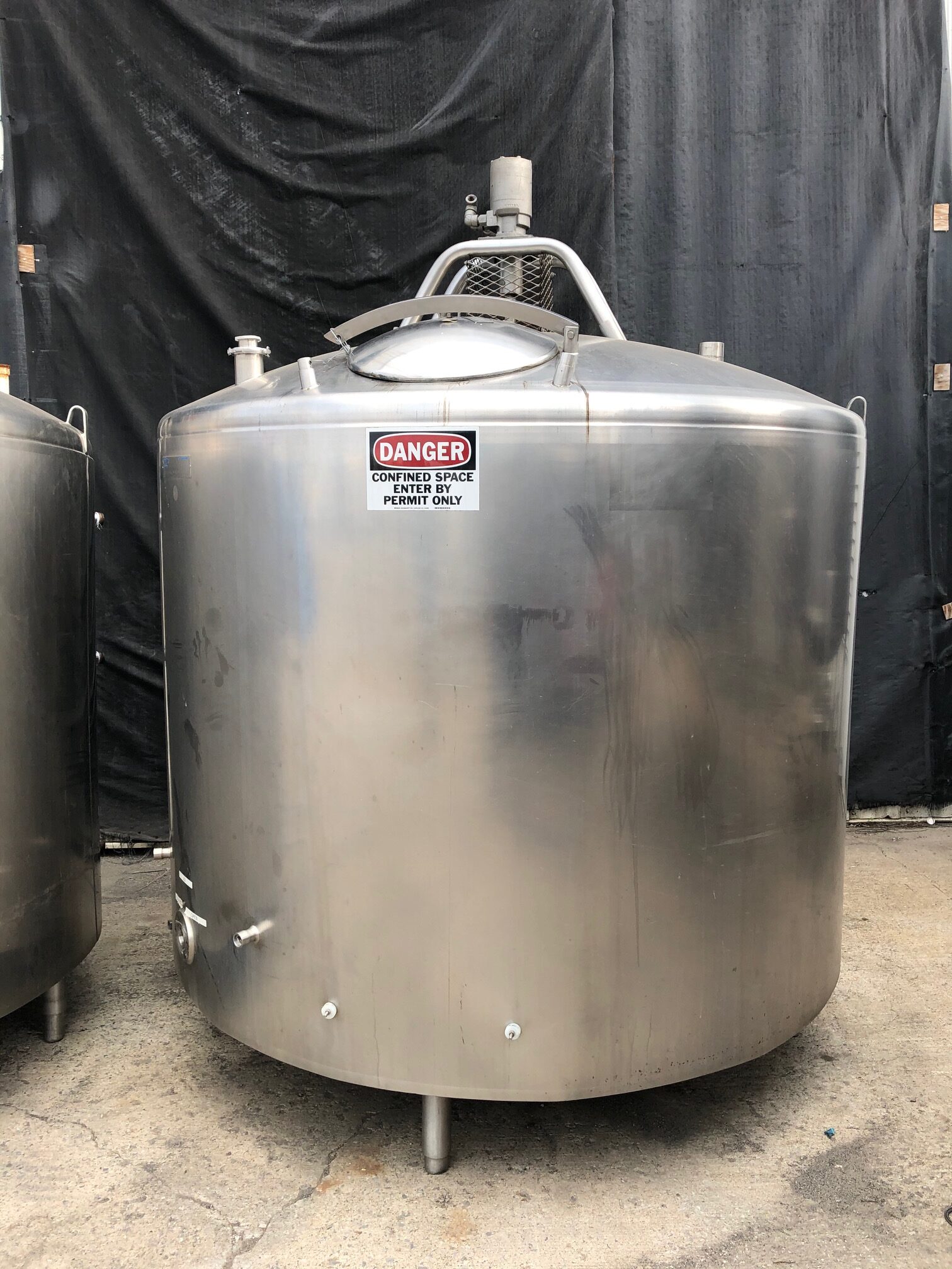 1,000 gallon Mueller model PCP pressure wall processor - Schier Dairy ...