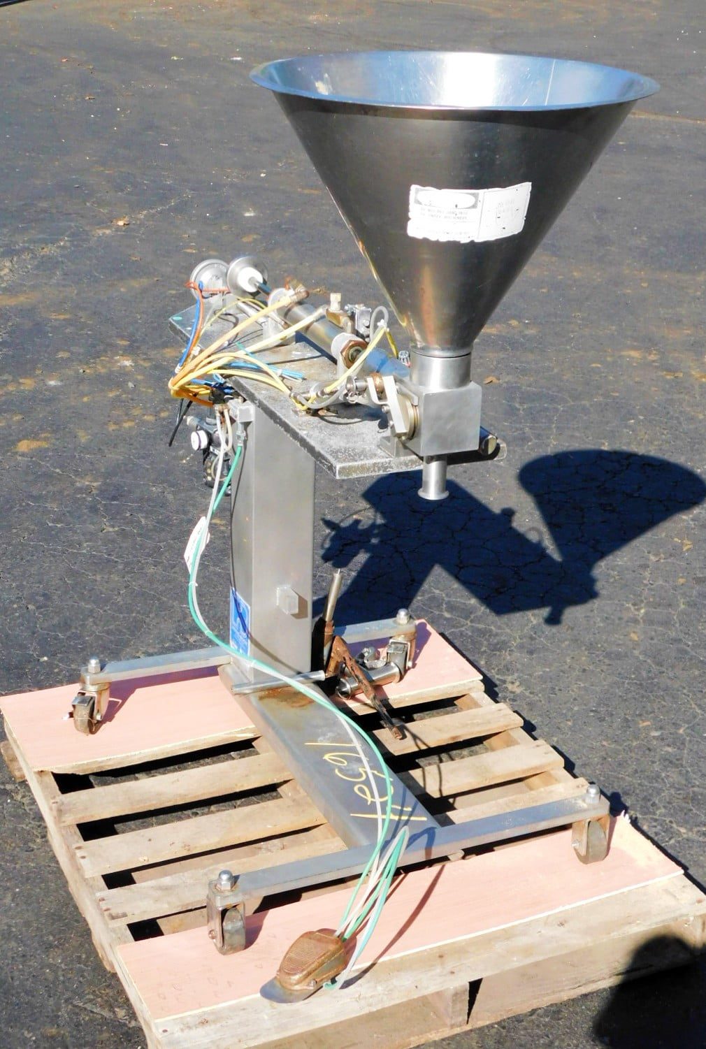 Hinds Bock Single Piston Filler (Model SP64) - Schier Company New ...